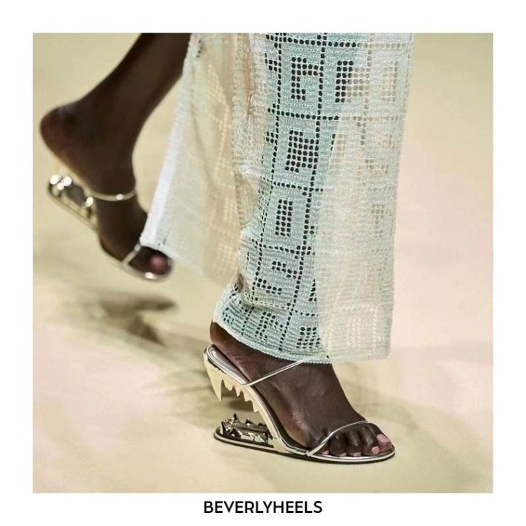 Lib Peep Toe Monster Tiger Tooth Strange Heels X Straps Sandals ...